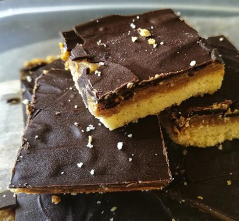 Nestlé Desserts Arabia | Hazelnut Chocolate Slices Recipe